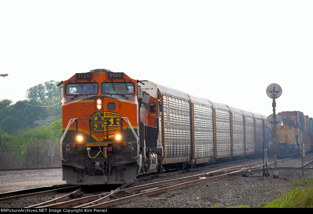 BNSF 1120 Door Mismatch